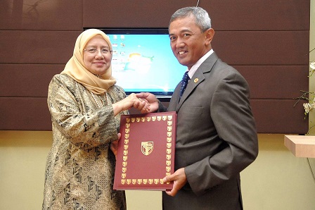 SERDANG, 20 Jan – Prof. Dato’ Dr. Mohd Fauzi berjaya meletakkan UPM ...